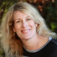The Hybrid Publisher Debate: Do You Have the Right Mindset? | Jane Friedman